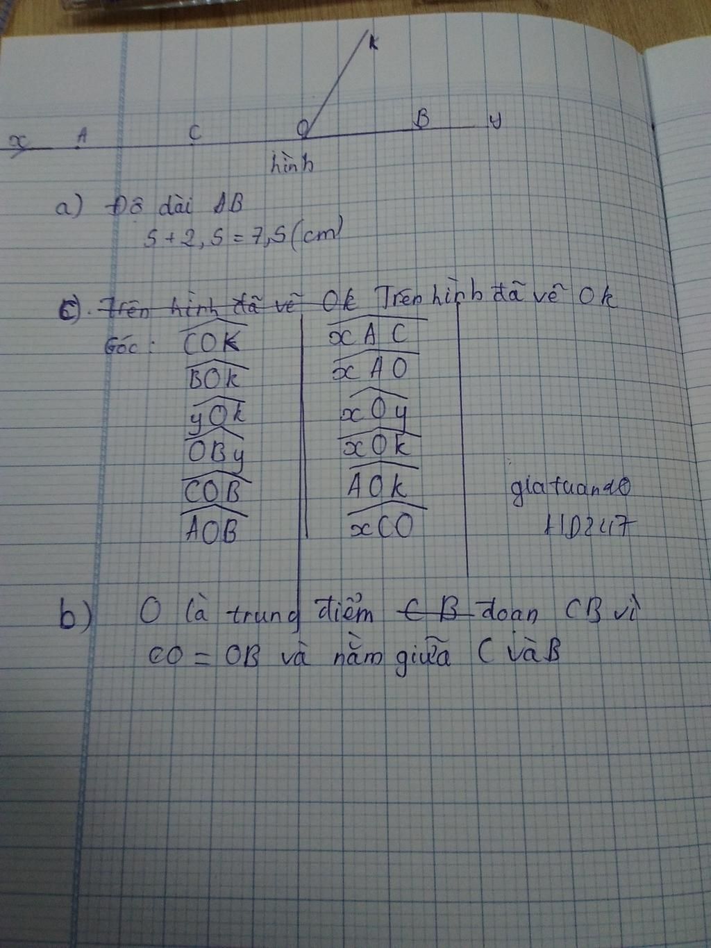 Bài 5 : Cho hai tia Ox , Oy đối nhau. Trên tia Ox lấy điểm A sao cho OA = 5cm . Trên tia Oy lấy ...