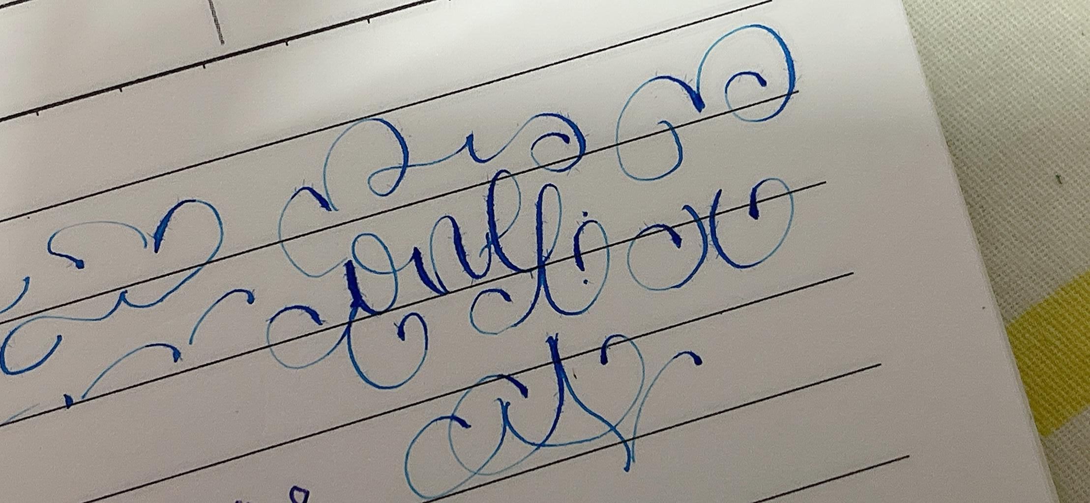 Handletter/ Faux Calligraphy: onl. - Là chữ L thường nhé=). Lề: Kh biết ...