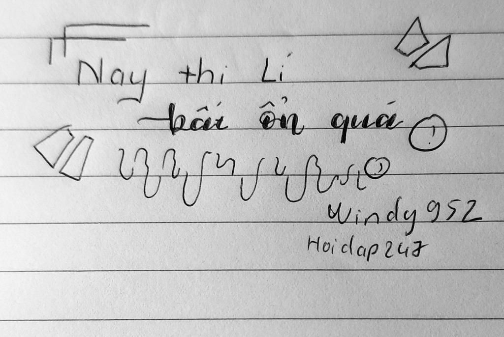 Hand: Nay thi Lí bất ổn quá NL: Đứa thì `Q=At`, đứa thì `R=UI`, đứa thì ...
