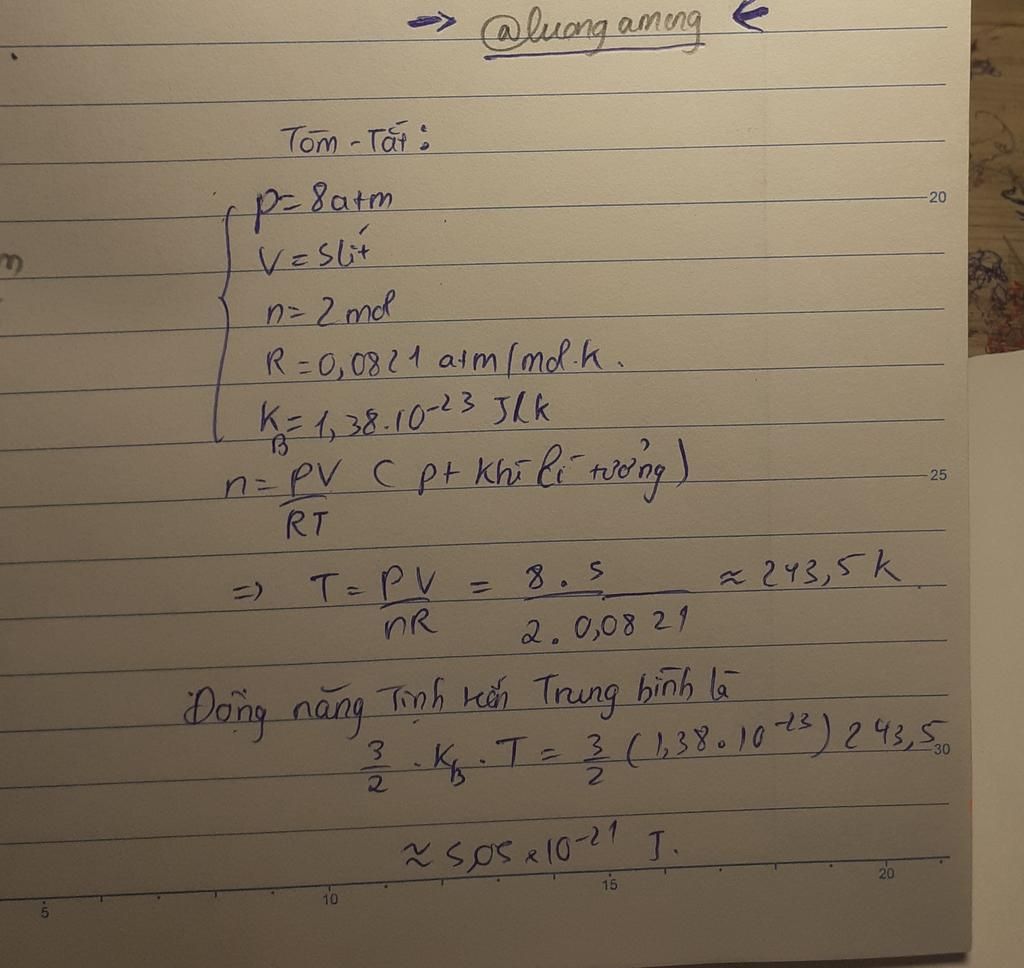 một khối khí 2 mol oxygen được đựng trong bình có thể tích 5l ở áp suất 8 atm tính động năng ...