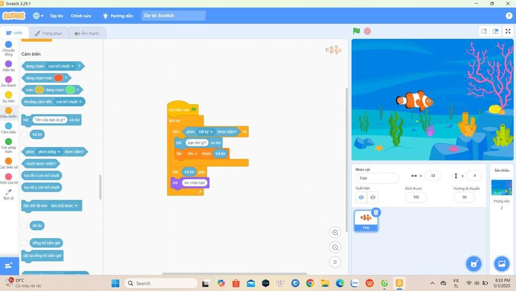 giúp em với ạa, các anh chị có thể làm bên Scratch rồi gửi cho em ạa ...