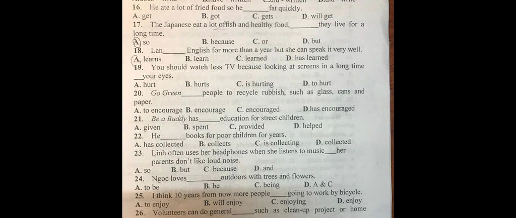 ai lạy mọi người làm giúp em đi e xin trân thành cảm ơn16. He ate a lot ...