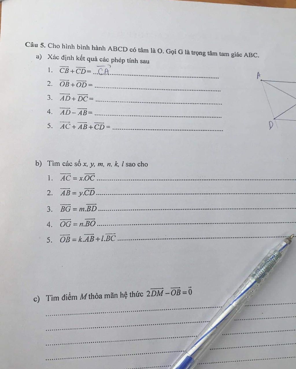 Câu 5. Cho hình bình hành ABCD có tâm là O. Gọi G là trọng tâm tam giác ...