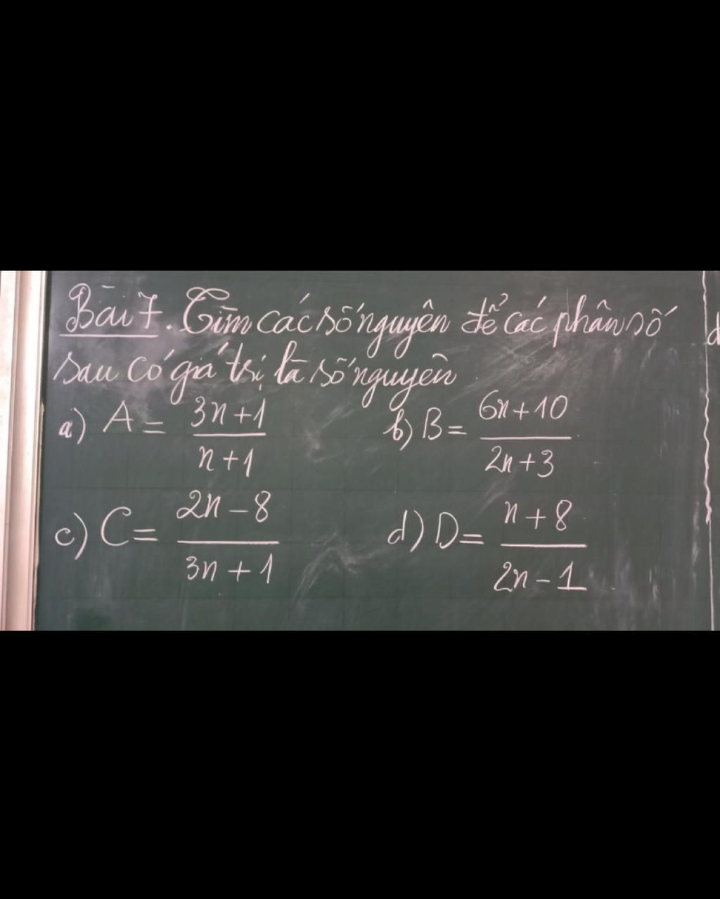 Ac ơi giúp e vs ạ. E đg cần gấp ạ. Tối e đi hc thêm r ak:(( Bài 7. Bản ...