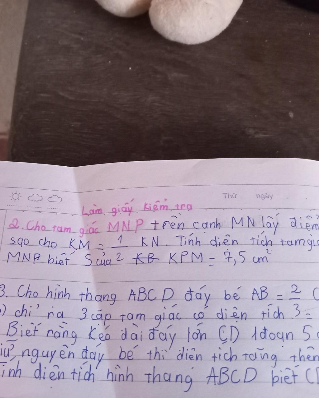 Cho tam giác MNP trên cạnh MN lấy điểm K sao cho km = 1/2 K N Tính diện tích tam giác MNP biết ...