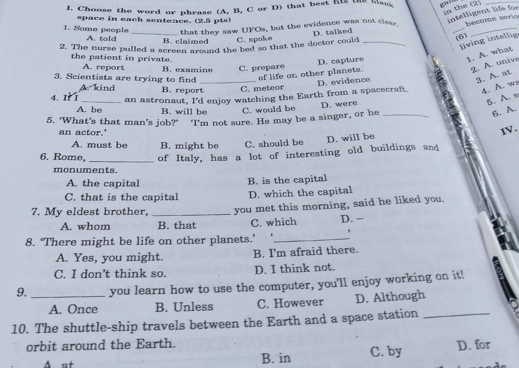 I. Choose the word or phrase (A, B, C or D) that best fits space in each sentence. (2.5 pts) 1 ...