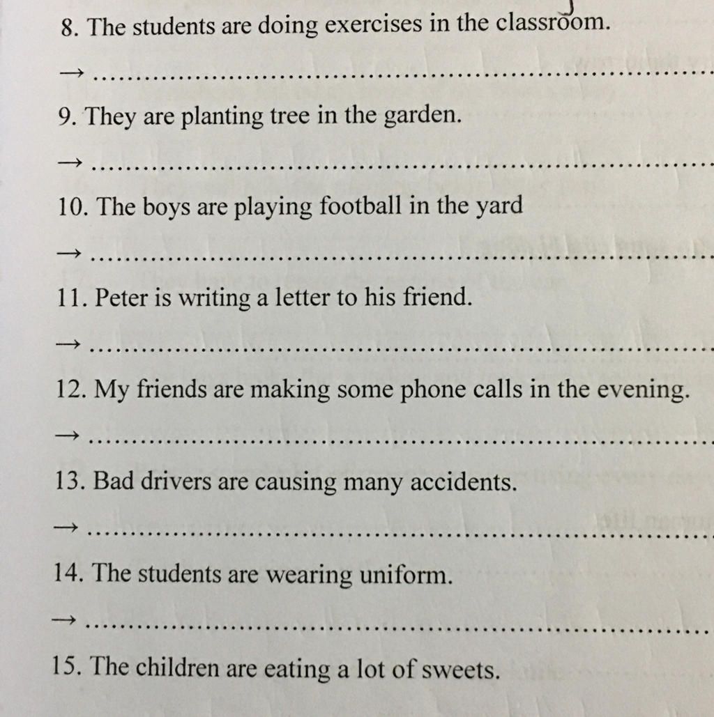 A cj giúp em giải nhanh nhé ạ tại em đg cần gấp ạ 8. The students are ...