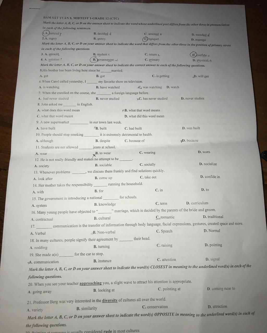 BAM SAT TUAN 8, MIDTEST 1-GRADE 12 (CTC) Mark the letter A, B, C, or D ...