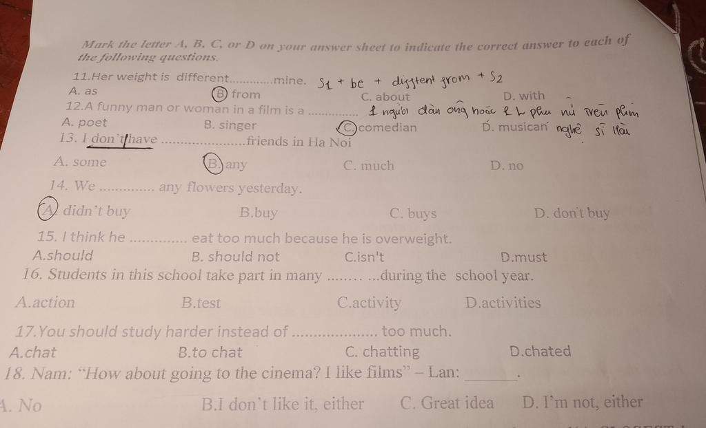 Mội người xem và giải thích giúp em tại sao lạy chọn ý này với ạMark ...