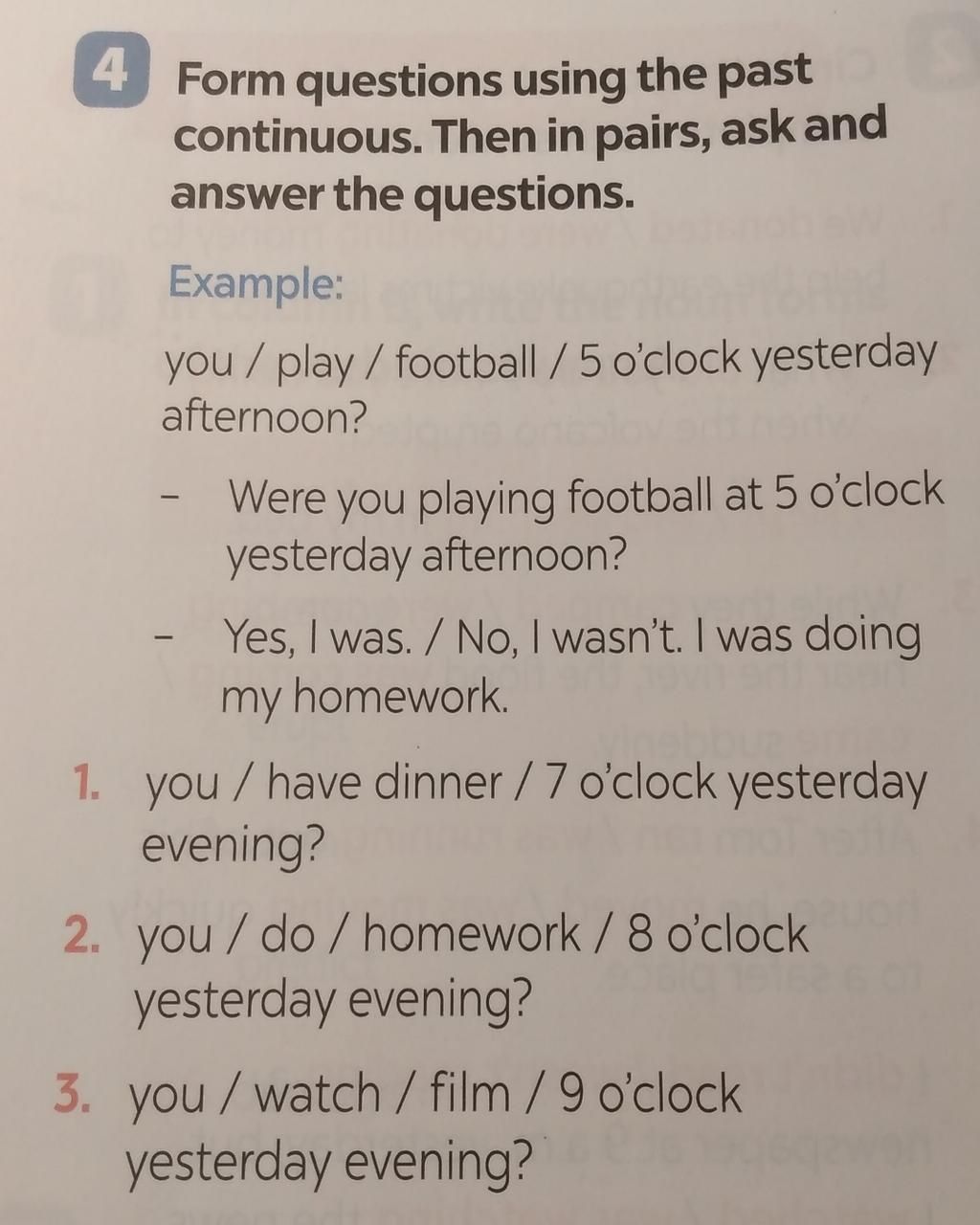 Giúp tớ với mọi ngườiiiii Đặt câu hỏi cho toàn bộ bài 4 Form questions using the past continuous ...