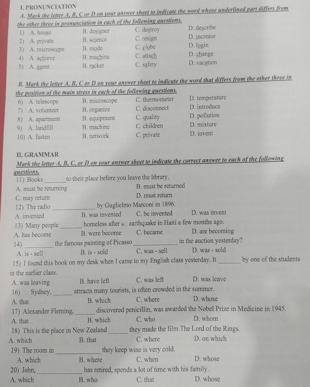 Giúp mik với ạ mai mik ktr rùi. Cảm ơn nhìu ạ 1. PRONUNCIATION A. Mark ...