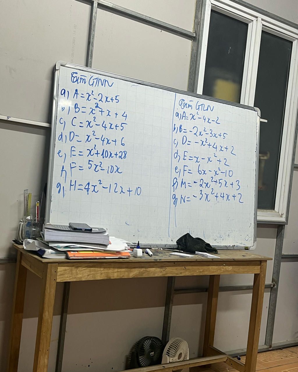 Sam GINN 91 A= x²-2x+5 1 B= x²+x+4 G C = x²-4x+5 dID= x²-4x+6 E= x²+10x ...