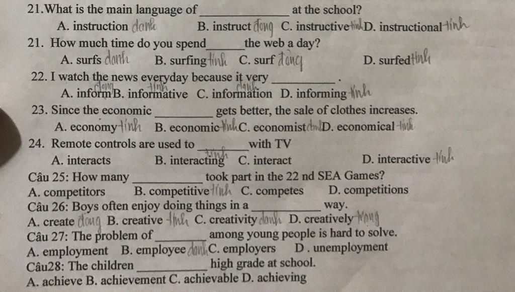 giải giúp em với ạ ( ghi giúp em tên của các từ trên nữa ạ ) 21. What ...