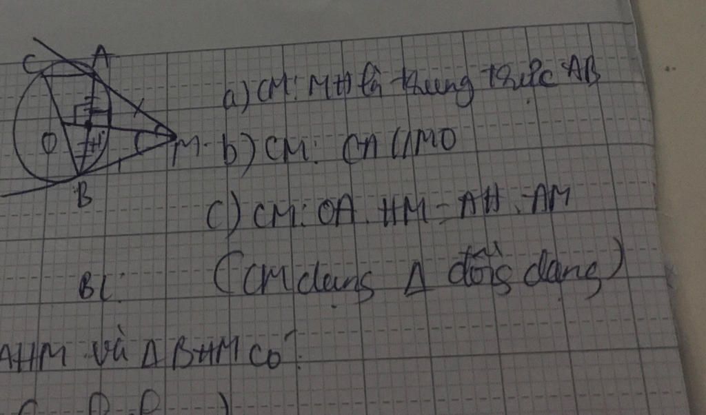 Hình mình vẽ hơi xấu MA và MB là 2 tiếp tuyến do mình vẽ bằng tay nên ...