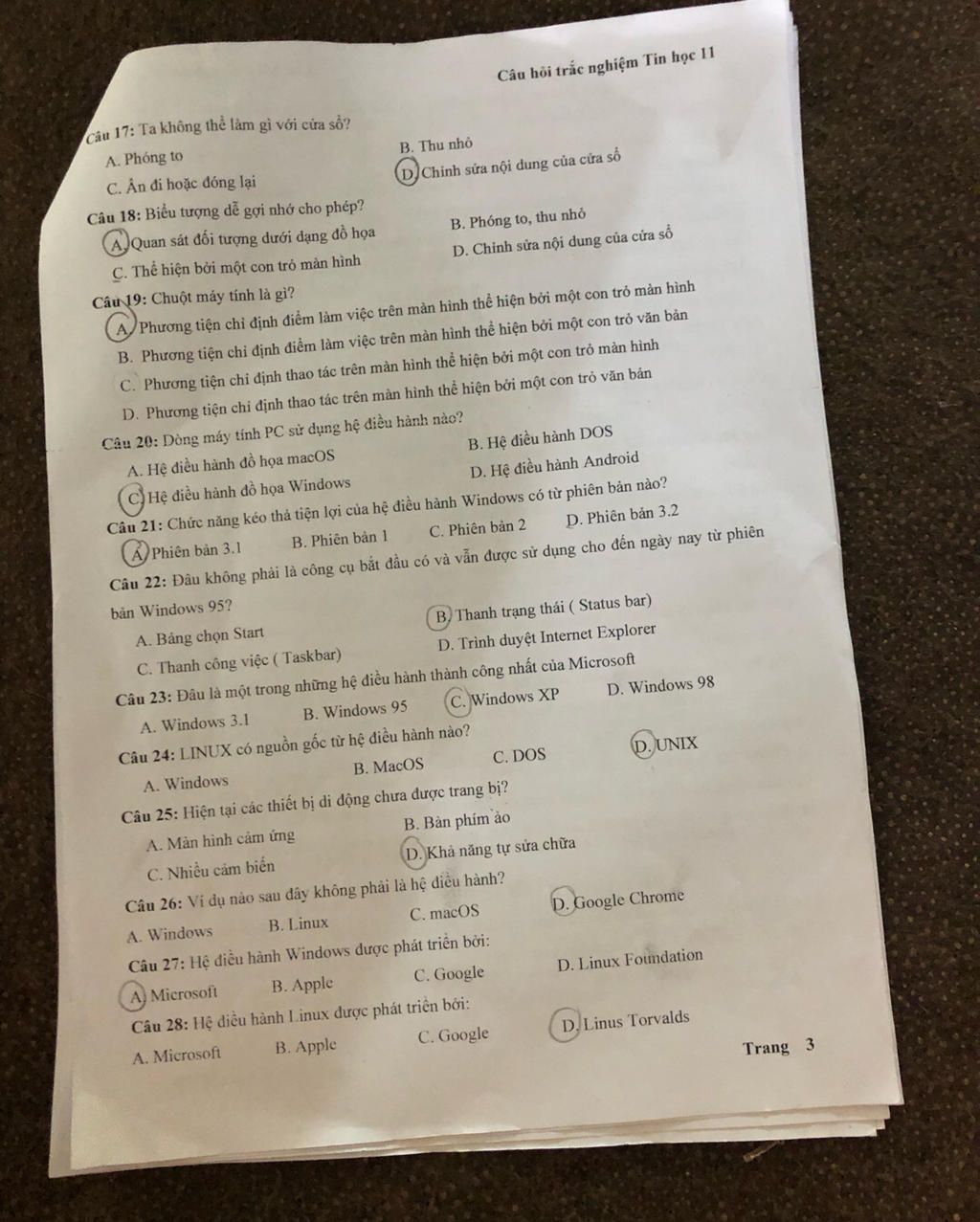 Câu hỏi trắc nghiệm Tin học 11 Câu 17: Ta không thể làm gì với cửa sổ ...