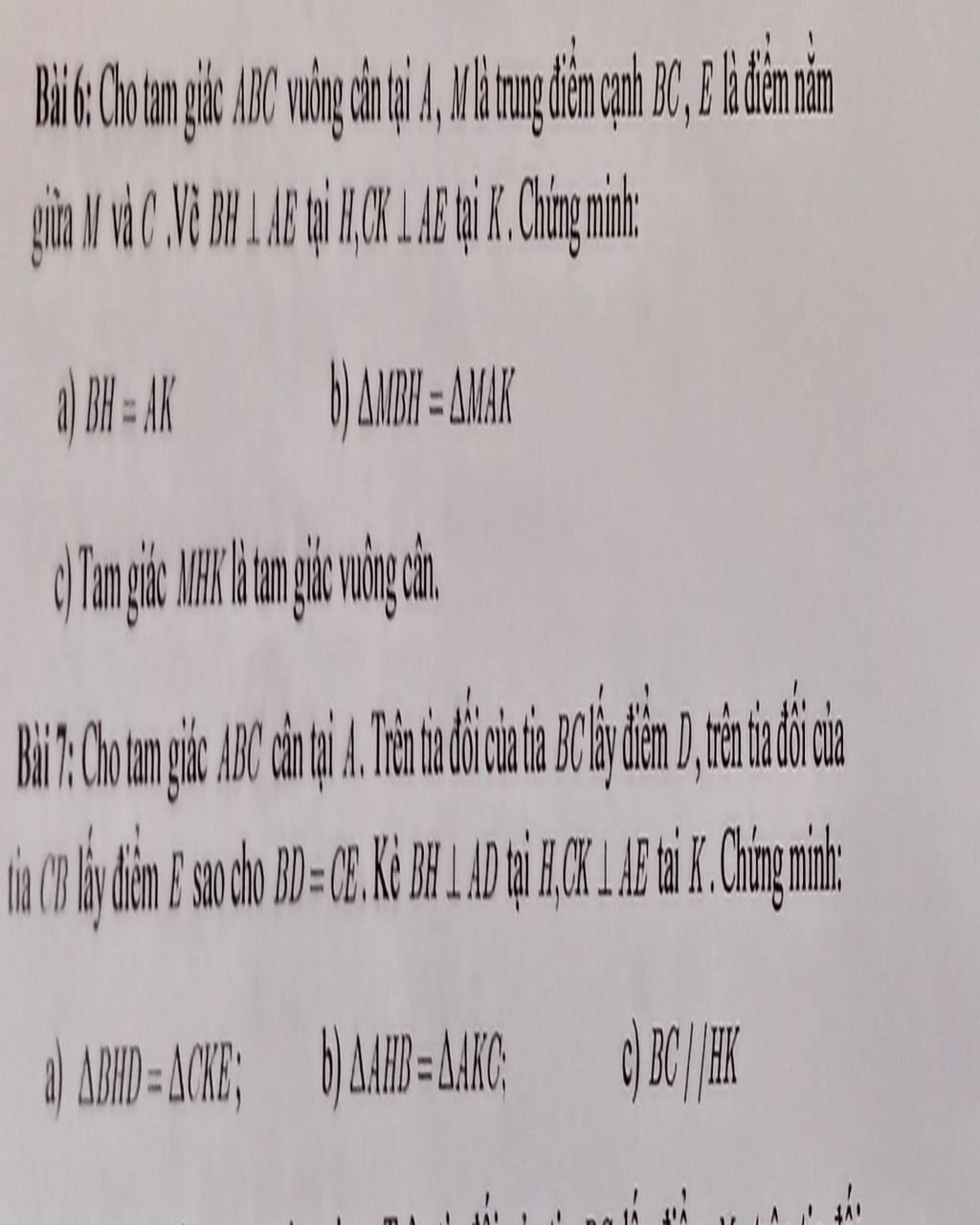 Bài 6: Cho tam giác 100 vông cintai A, Mà trung điểm cạnh BC, D là điểm ...