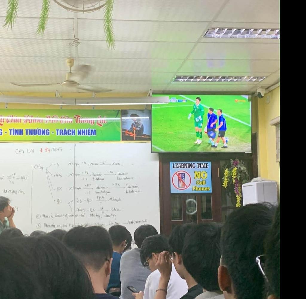 B - TÌNH THƯƠNG - TRÁCH NHIỆM COTY LA 194 NAT As you the MA Cong CAM 44 ...